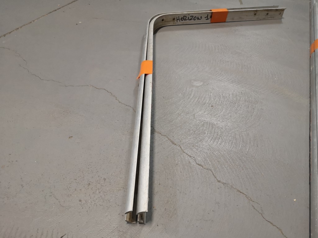 liston aluminium FOURWINNS HORIZON 180