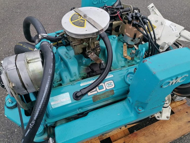 moteur v8 OMC 5.0l 200cv
